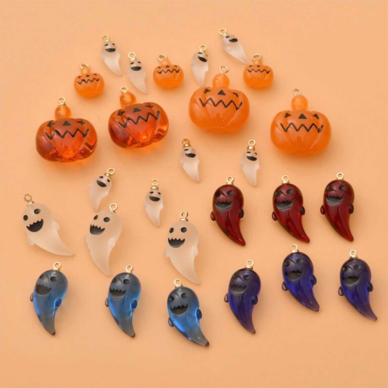 35 Fall Crafts To Make And Sell (Best Ideas For Autumn 2024)